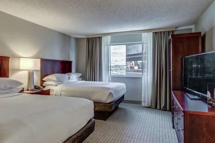 Embassy Suites by Hilton Cincinnati RiverCenter Covington | Bookonline.com