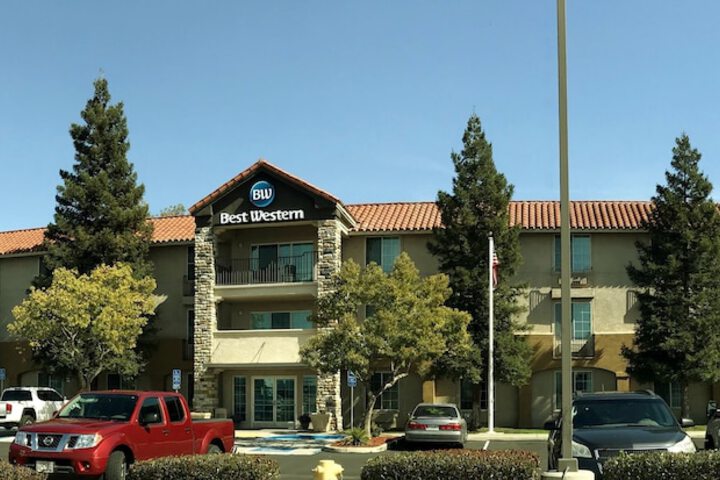 Best Western Visalia Hotel Visalia | Bookonline.com