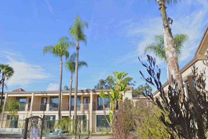 The Cove Hotel Long Beach Long Beach | Bookonline.com