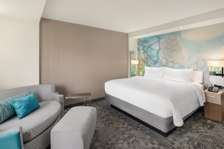 Courtyard by Marriott Seattle Northgate Seattle | Bookonline.com