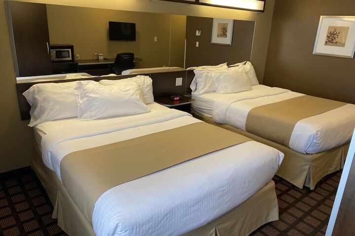 Microtel Inn & Suites by Wyndham Timmins Timmins | Bookonline.com