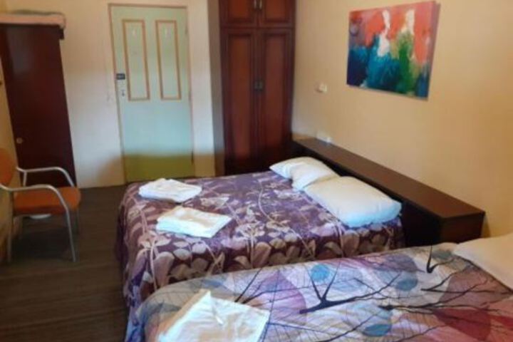 Royal Hotel Cooma Cooma | Bookonline.com