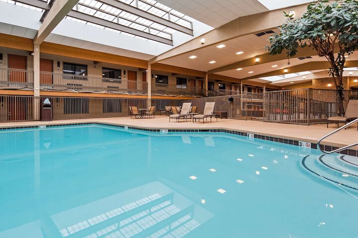 Best Western Plus Raton Hotel Raton | Bookonline.com