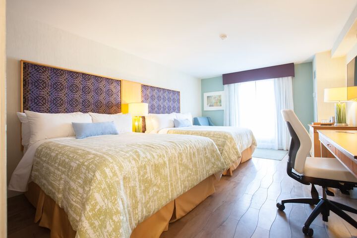 Elegant Best Western Premier Toronto Airport Carlingview Hotel Photos