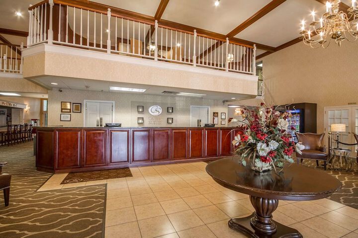 Comfort Suites Appleton Airport Appleton | Bookonline.com