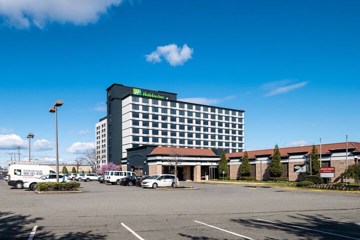 Holiday Inn Newark International Airport an IHG Hotel Newark ...