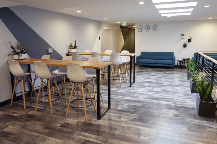 Stay Classy Hostel San Diego | Bookonline.com