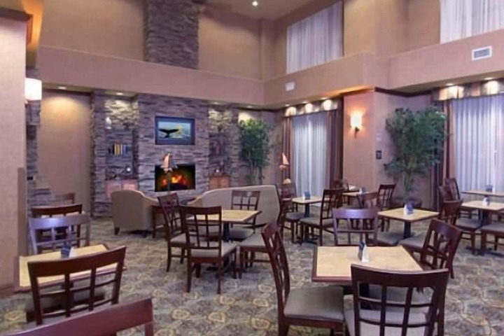 Hampton Inn & Suites Farmington Farmington | Bookonline.com