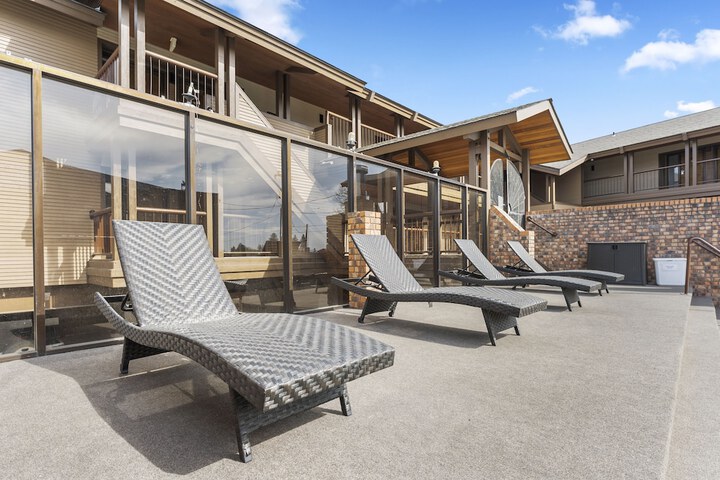 Cedar Street Hotel&Suites Sandpoint | Bookonline.com