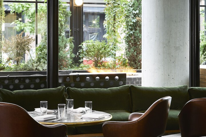 The Emily Hotel Chicago | Bookonline.com