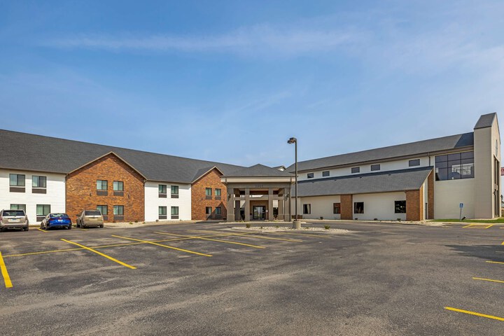 Best Western Watertown Inn and Suites Watertown | Bookonline.com