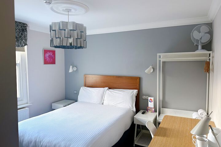 Legends Hotel Brighton Brighton | Bookonline.com