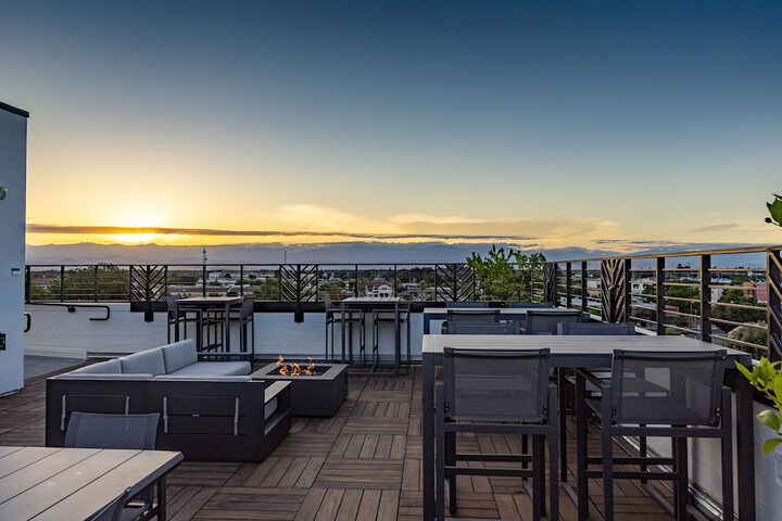 The Darling Hotel Visalia | Bookonline.com