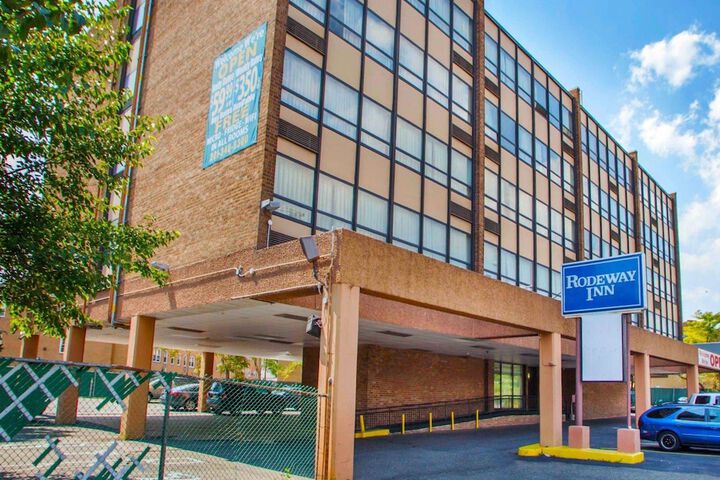 Rodeway Inn Meadowlands Secaucus | Bookonline.com