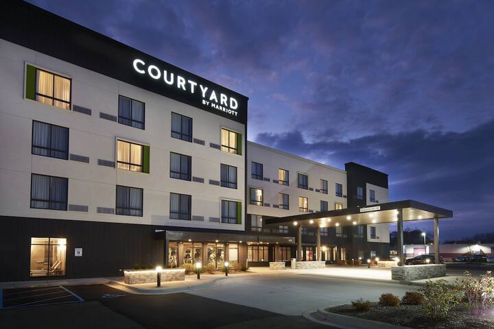 Courtyard by Marriott Jackson Jackson | Bookonline.com