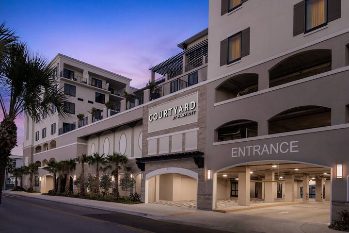 Courtyard by Marriott Clearwater Beach Clearwater Beach | Bookonline.com