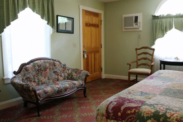 Kearsarge Inn North Conway | Bookonline.com