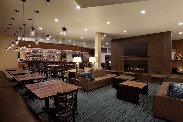 Delta Hotels by Marriott Helena Colonial Helena | Bookonline.com
