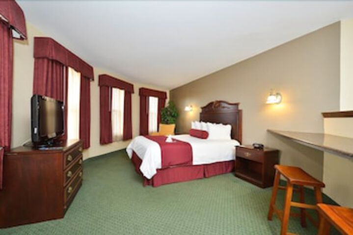 Best Western The Hotel Chequamegon Ashland | Bookonline.com