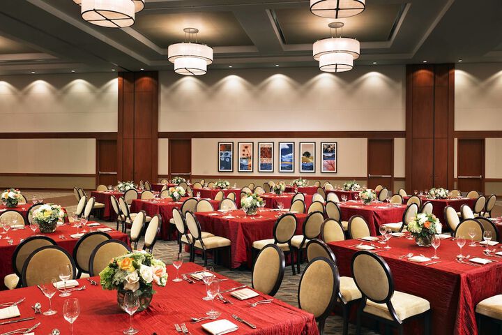 Sheraton Fairplex Hotel & Conference Center Pomona | Bookonline.com