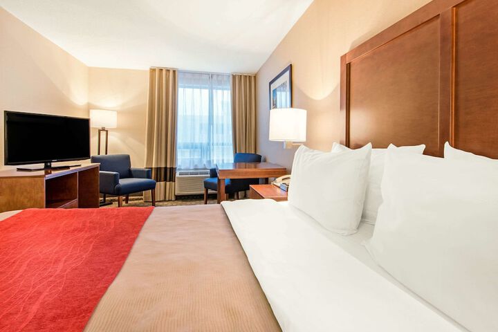 Comfort Inn Fallsview Niagara Falls | Bookonline.com