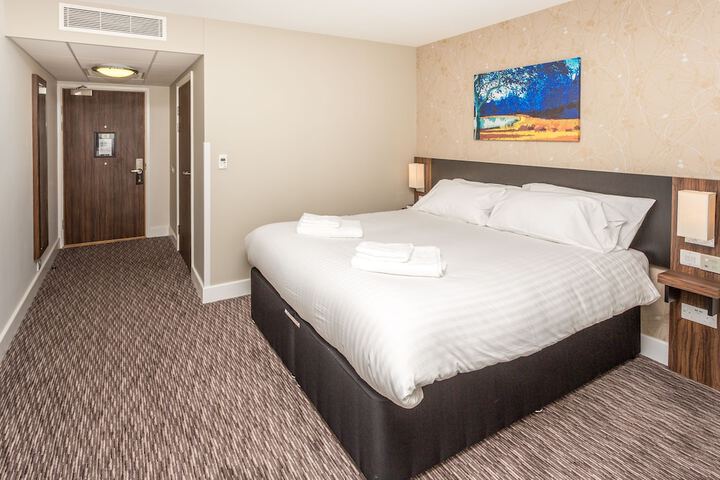 Highland Gate Stirling by Marstons Inns Stirling | Bookonline.com