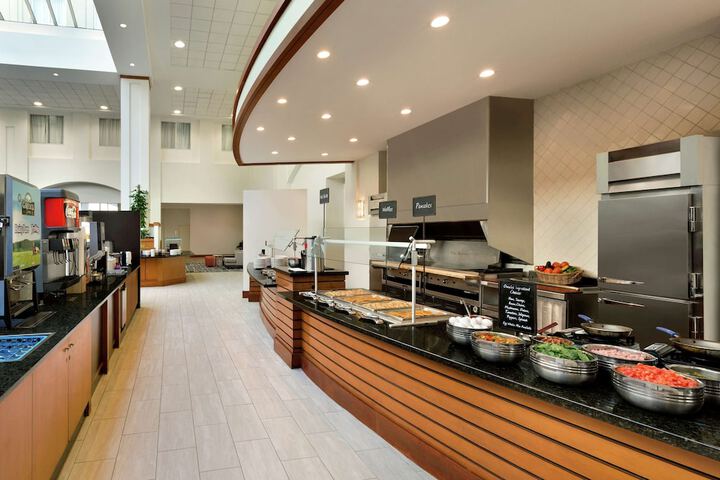 Embassy Suites Boston Logan Airport Boston | Bookonline.com