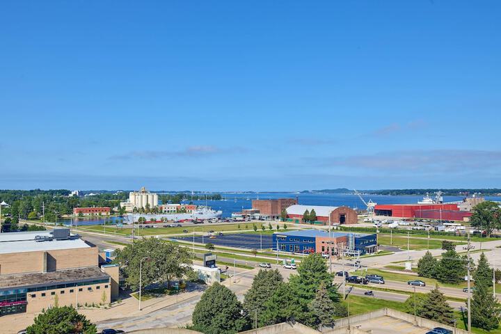 Delta Hotels by Marriott Muskegon Convention Center Muskegon ...