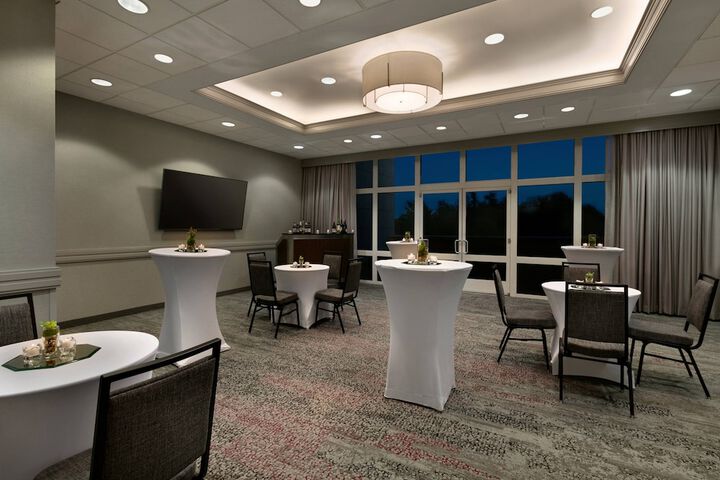 Courtyard by Marriott Tysons McLean McLean | Bookonline.com