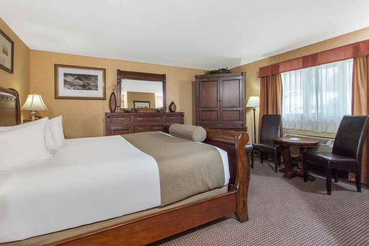 Canmore Inn & Suites Canmore | Bookonline.com