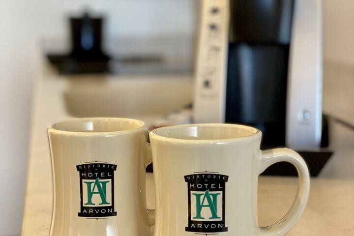 Hotel Arvon Great Falls | Bookonline.com