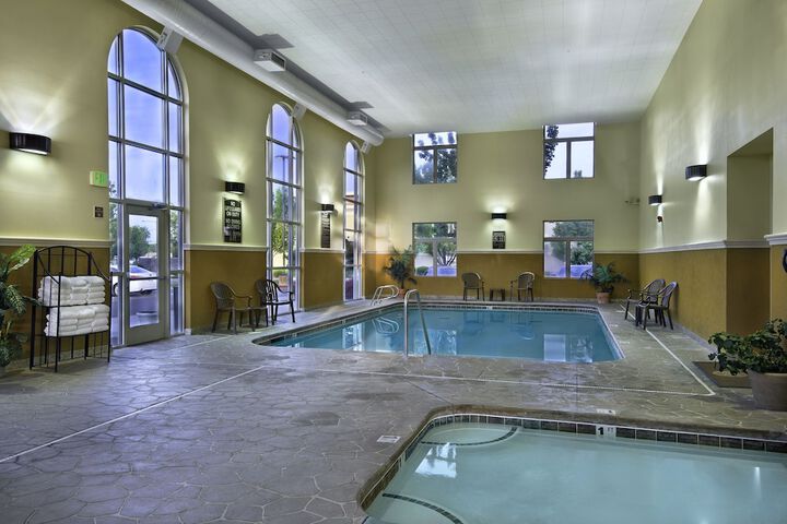 Oxford Suites Boise Boise | Bookonline.com