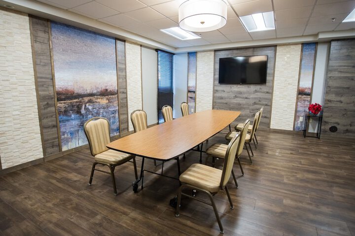 Holiday Inn Newark International Airport an IHG Hotel Newark ...