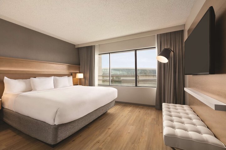 Radisson Hotel Seattle Airport SeaTac | Bookonline.com