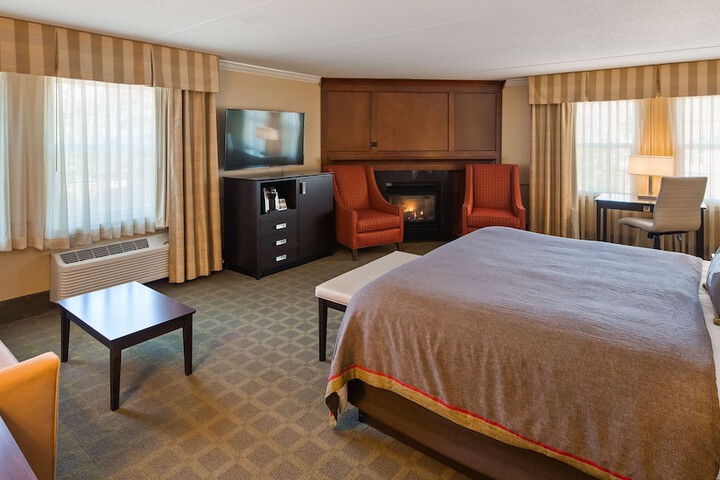 Best Western Plus White Bear Country Inn White Bear Lake | Bookonline.com