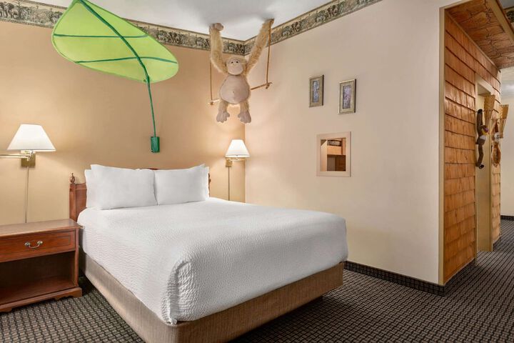 Days Inn & Suites by Wyndham Moncton Moncton | Bookonline.com