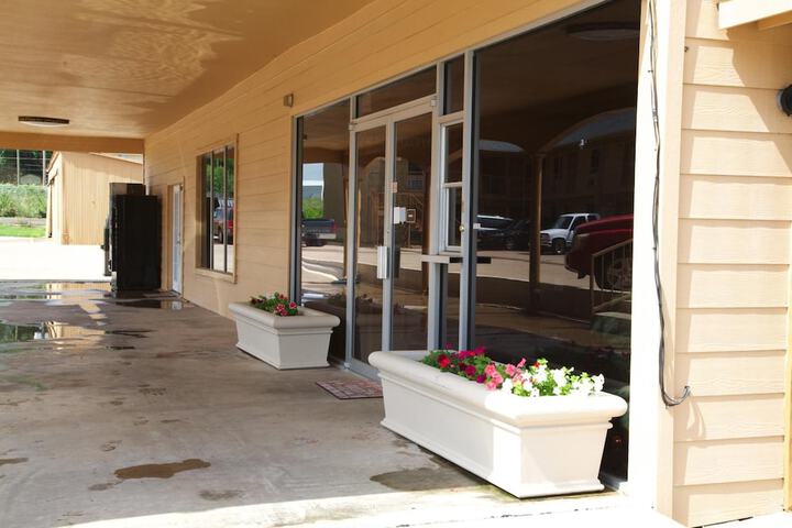 Coach Light Inn Brenham Brenham | Bookonline.com