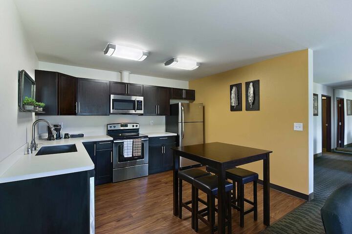 Oxford Suites Yakima Yakima | Bookonline.com