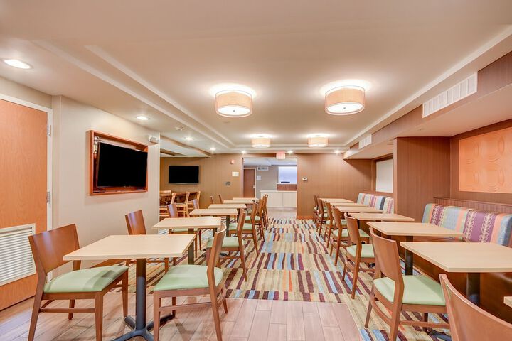 Fairfield Inn by Marriott Boston Woburn Burlington Woburn | Bookonline.com