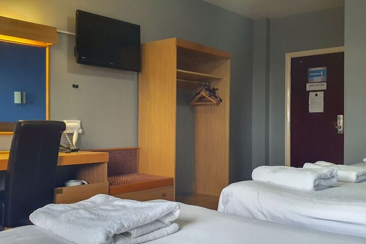 Gilson Hotel Hull | Bookonline.com