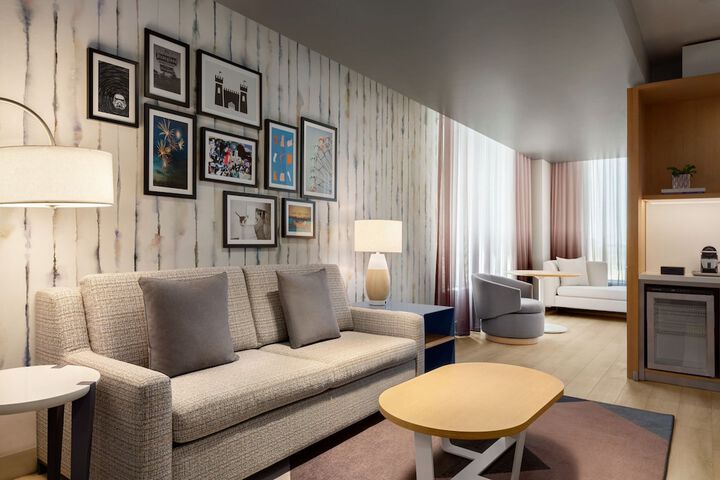 The Viv Hotel Anaheim, a Tribute Portfolio Hotel Anaheim | Bookonline.com