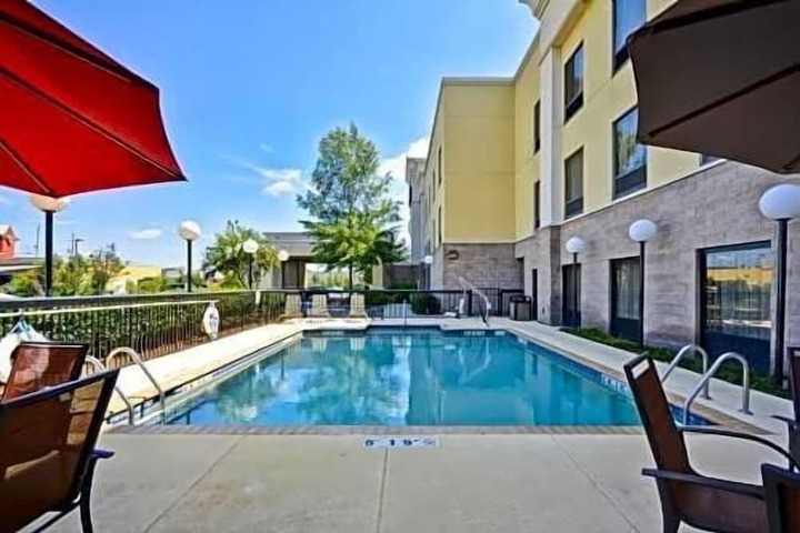 Hampton Inn & Suites Birmingham Pelham (I-65) Pelham | Bookonline.com