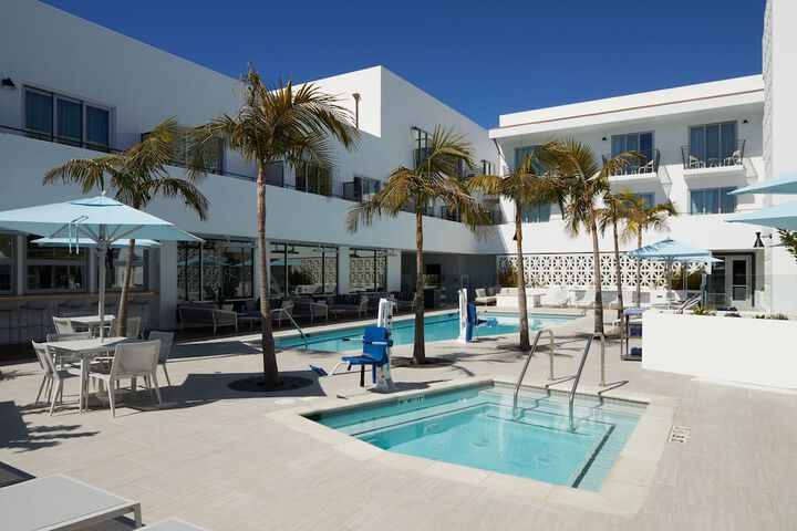 Courtyard by Marriott Santa Barbara Downtown Santa Barbara | Bookonline.com