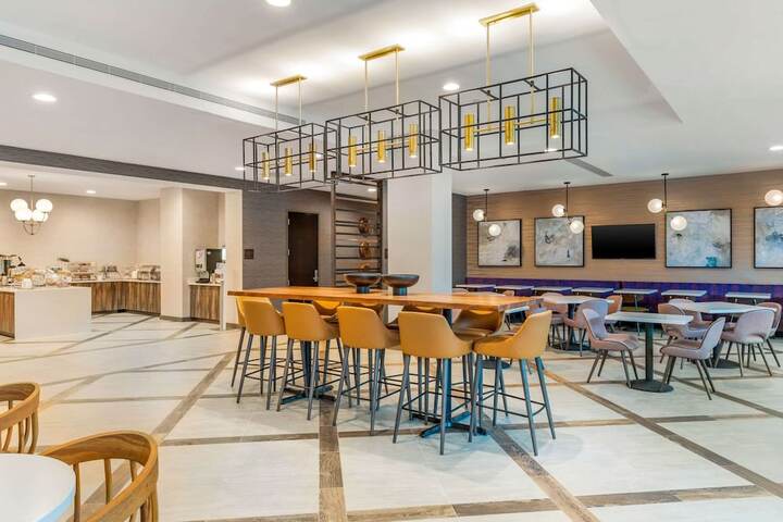 Comfort Inn & Suites Miami International Airport Miami Springs ...