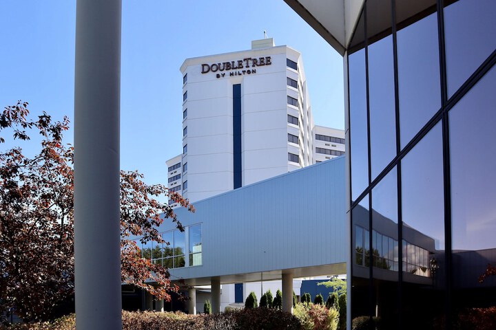 DoubleTree by Hilton Spokane City Center Spokane | Bookonline.com