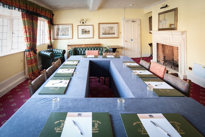 White Hart Exeter by Marstons Inns Exeter | Bookonline.com