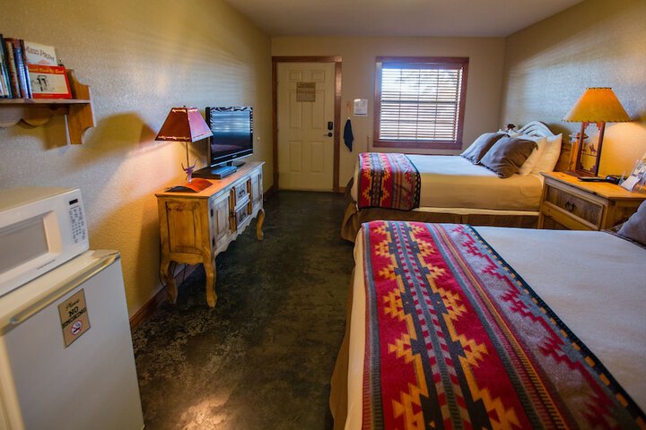 NRS Guest Ranch Decatur | Bookonline.com