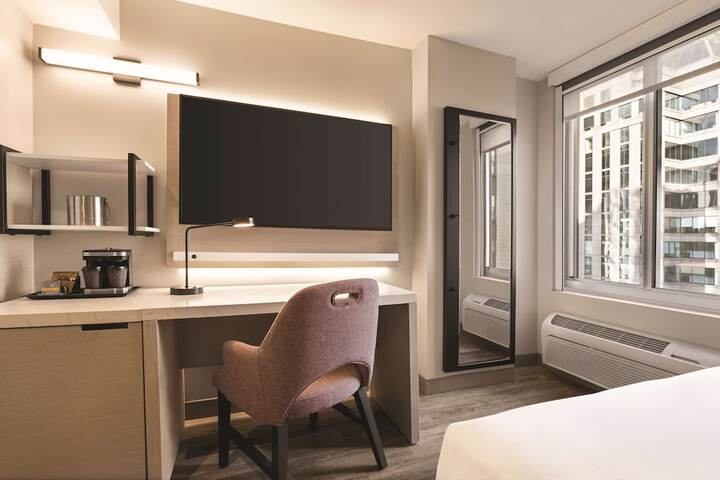 DoubleTree by Hilton New York Midtown Fifth Ave New York | Bookonline.com
