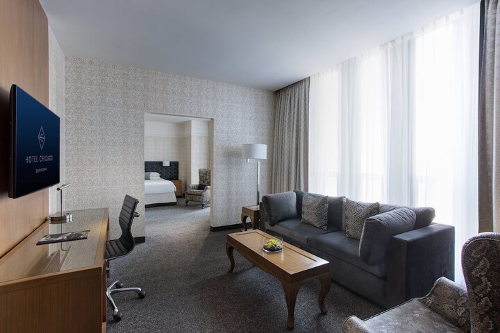 Hotel Chicago Downtown Autograph Collection by Marriott Chicago ...