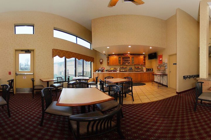 Comfort Inn Pocono Lakes Region Lake Ariel | Bookonline.com